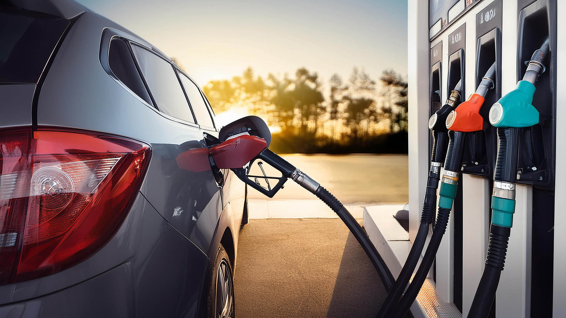 Why "topping off" a gas tank can be an expensive mistake (VIDEO) - Shop ...